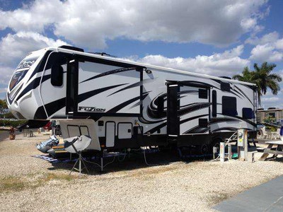 2014 39’ Keystone Fusion w 3 slides - Fifth Wheel Classifieds